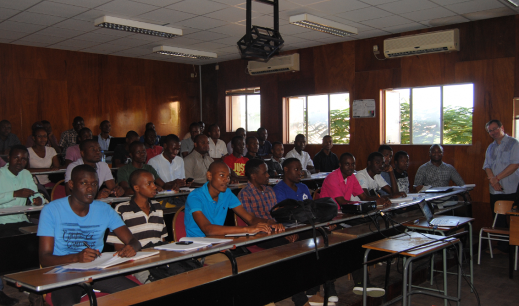 Séminaire à l’Université Faculdade de Engenharia da Universidade ...